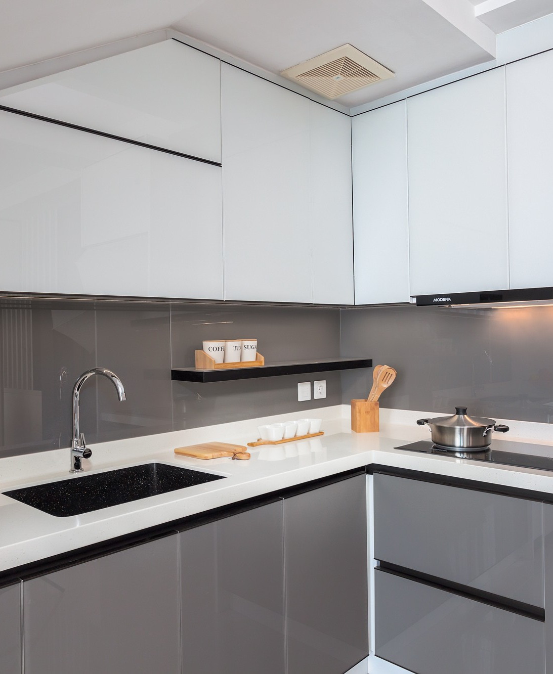 METRIC - Premium Cabinetry System